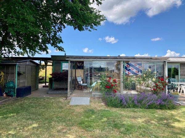 4 Pers Holiday Home Hilla With Winter Garden In Front Of The Dike Directly On The Lauwersmeer - Schiermonnikoog