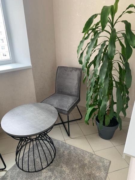 Bedroom + Living Large Apartment 75m2 - Kisjenő