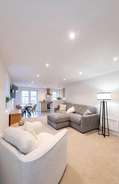 *Luxury Apartment 2min From City - Carlisle