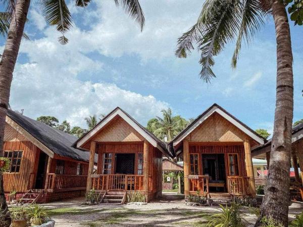 Hola Beach Resort - Lazi