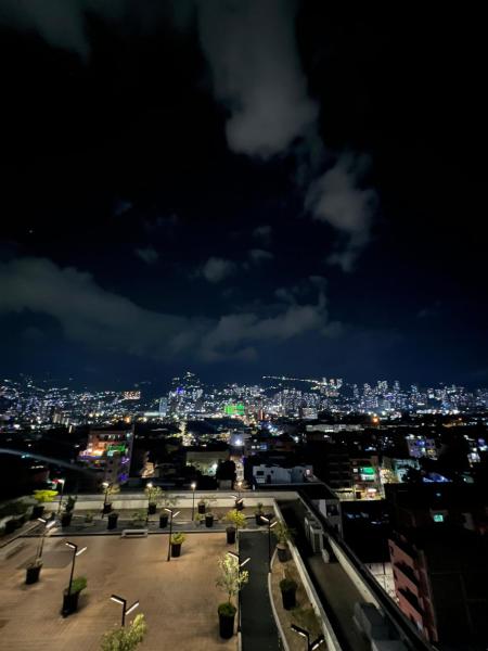 Hermoso Y Acogedor Apartaestudio En El Corazón De Itagüí - Envigado