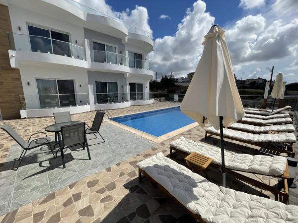 Arf Apartments - With Jacuzzi At The Complex - Paphos
