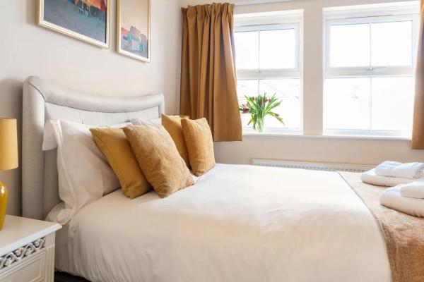 Spacious 4-bedroom Townhouse In The City Center With Free Parking - Oxford