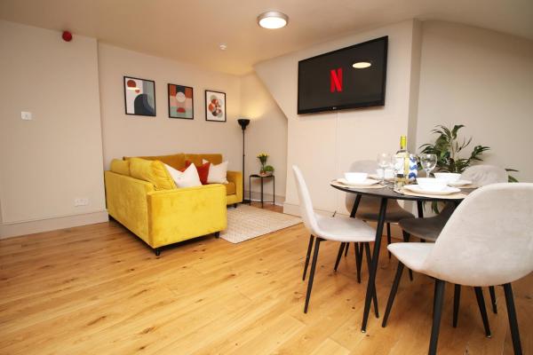 Modern 2 Bed Apartment With Parking - 5 Min To City Centre - By Ekliving Luxe Short Lets & Serviced Accommodation - Cardiff