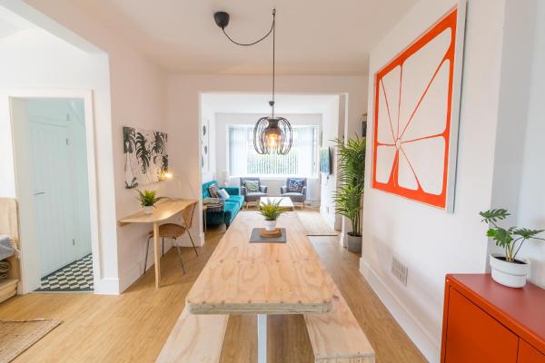 Newport 3 Bed Long Stay Van Parking M4 Access Sleeps 5 - Newport