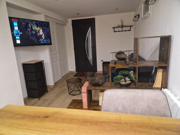 Charming Apartment Near La Défense, Paris - Pierrelaye