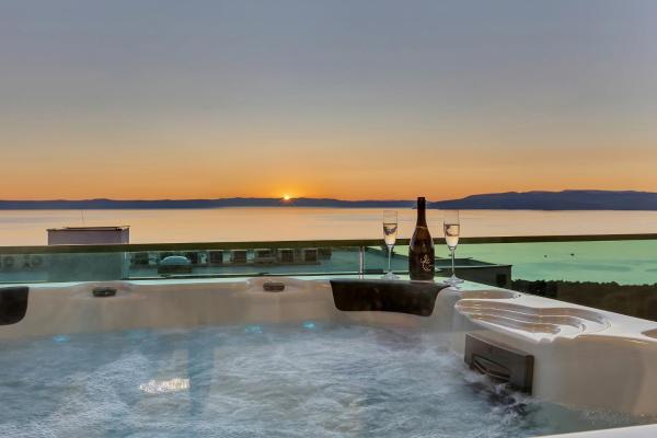 Exclusive Penthouse Big Blue With Private Jacuzzi - Baška Voda