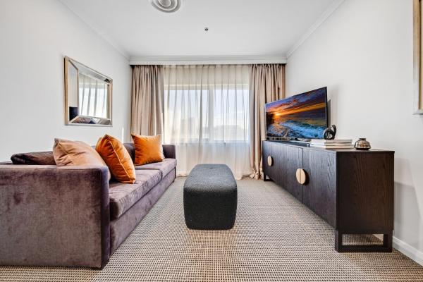 Center 1-bed With Sauna, Gym, Bbq & Parking - Belconnen