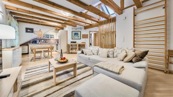 Flexible Selfcheckins Zagreb 284 - 2 Bedroom Apartment - Loggia - Keybox Entry - Zagreb