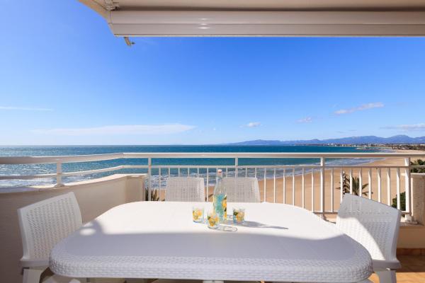 Uhc Santillana Family Complex - Salou