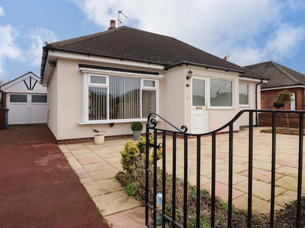 14 Berwick Road - Lytham St Annes