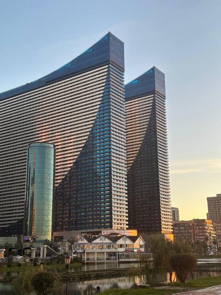 Orbi City Hotel - 바투미