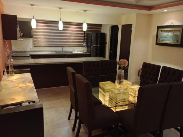 Departamento En Zona Dorada De Acapulco - Acapulco