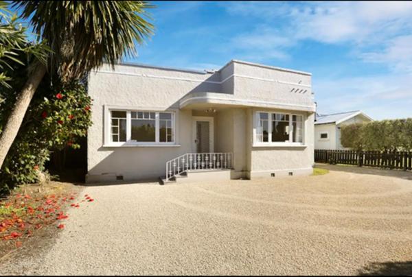 Central And Affordable - Cute Art Deco - Gisborne
