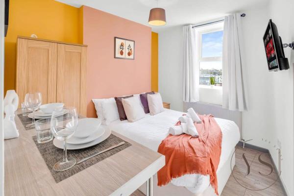 Terracotta Longton Studio 1e - Wi-fi, Alton Towers, Netflix - Stoke-on-Trent