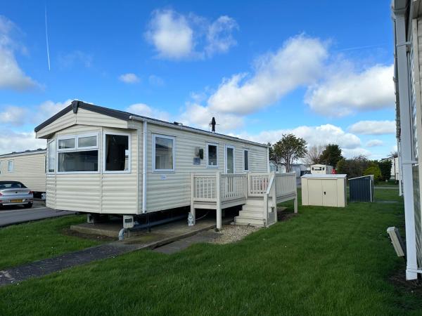 D34 Steeple Bay Caravan Site - Maldon