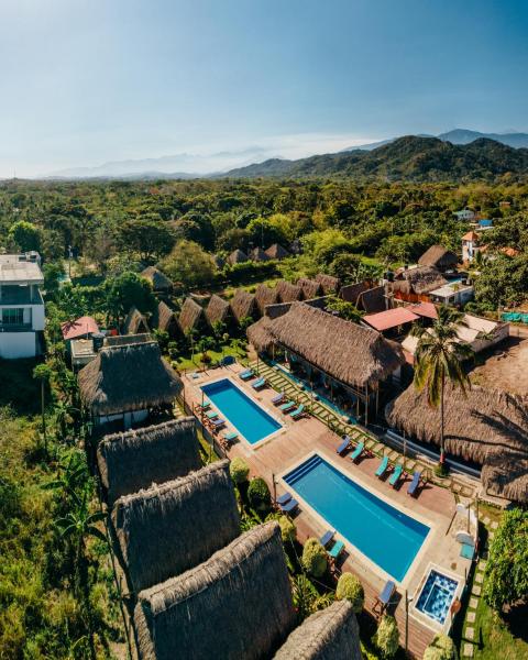 Tiki Hut Hostel - Caribbean