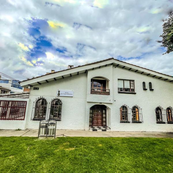 Hotel Mendoza Boutique - Cerca Aeropuerto El Dorado - Bogota