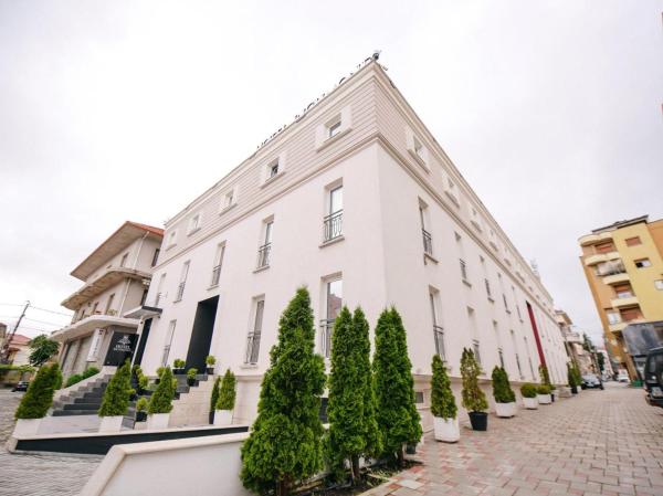 Richmond Hotel - Korçë