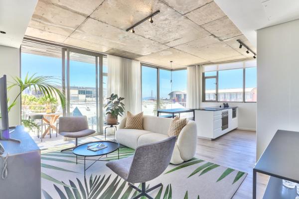 Luxury 2 Bedroom With Balcony - 캠스 베이