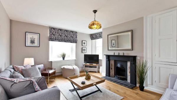 Manifold Farmhouse - Matlock