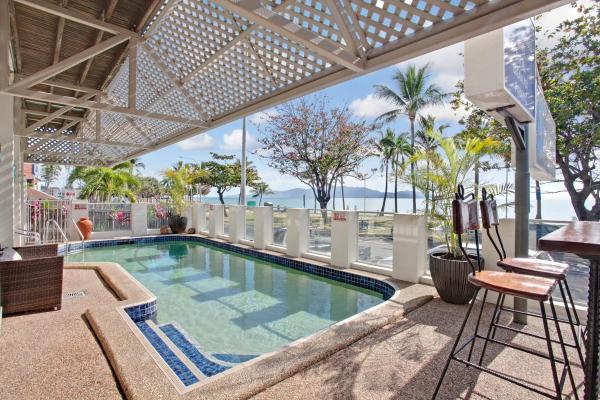 Beach House Motel - Townsville
