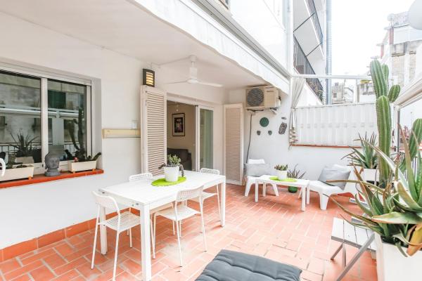 Cuban Green Terrace Apart -1st Floor-center - Sitges