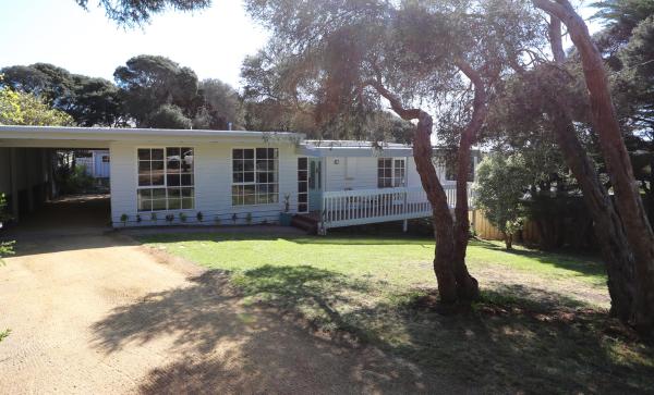 Hot Springs Landing Pad - Portsea