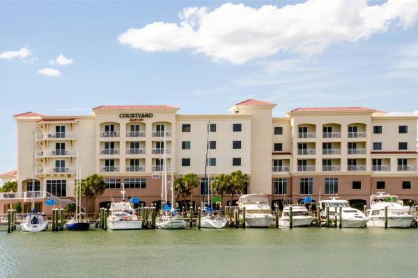 Courtyard By Marriott St. Petersburg Clearwater/madeira Beach - St. Pete Beach, FL