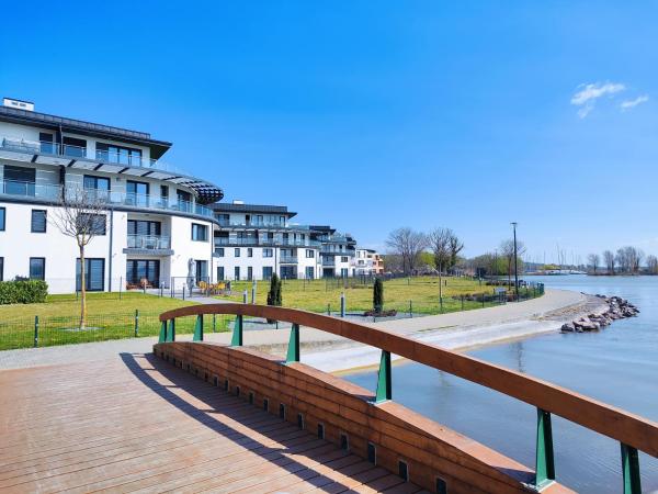 Royal Lakeside Apartment - Keszthely
