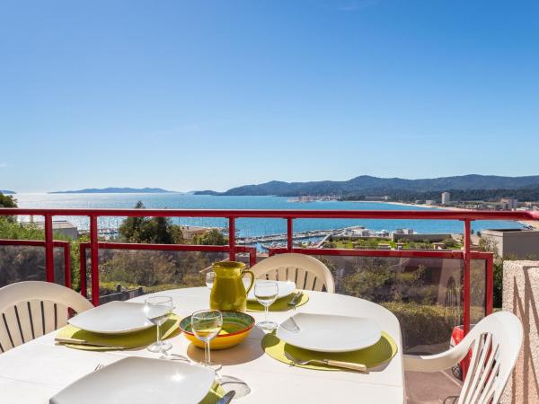 Apartment Les Mandariniers By Interhome - Île du Levant