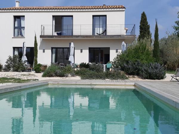 Maison Contemporaine Au Paradou. Piscine. - Les Baux-de-Provence