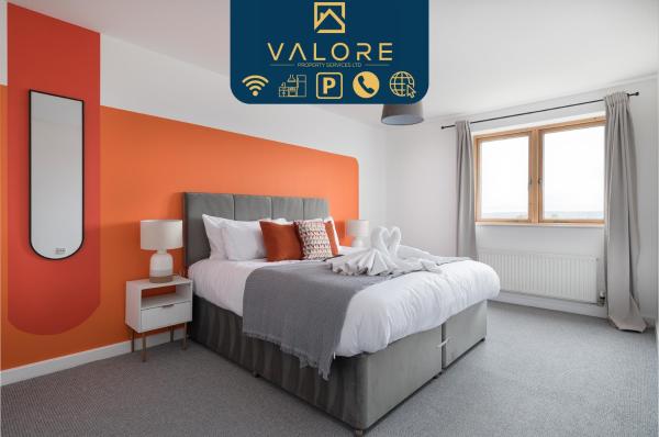 Luxury 2 Bed, Central, Free Parking, Smart Tv By Valore Property Services - Milton Keynes