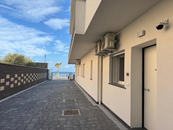 Thetis Apartments - Nizza di Sicilia