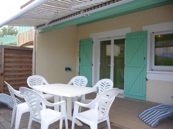 Villa Confortable Avec Terrasse, Bbq, à 700m Des Commerces Et 1.5km De La Plage, Idéale Pour 6 Pers. - Fr-1-782-8 - Fitou