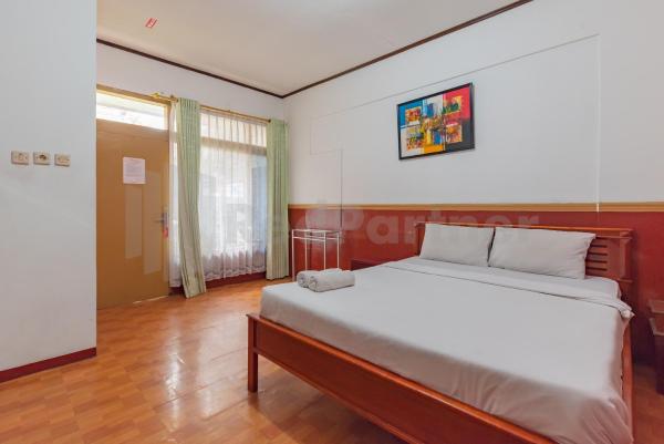 Seruni Guest House Near Alun Alun Lembang Mitra Reddoorz - Ciater