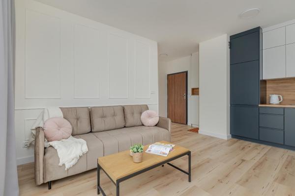 Cozy Apartment Orawska With Balcony By Noclegi Renters - Krakow