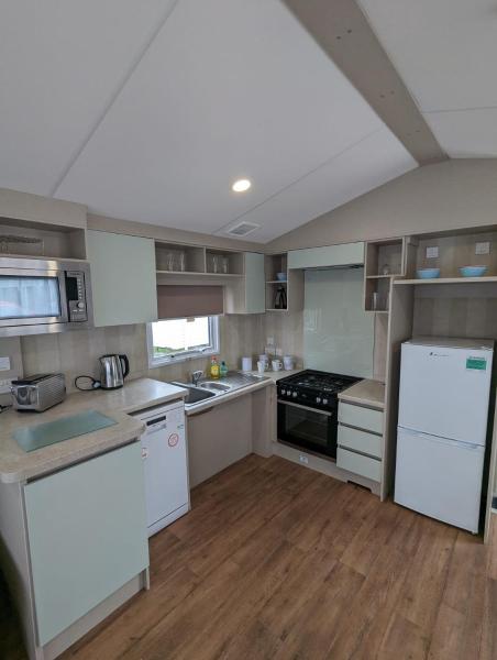 Accessible Friendly Modern Family Caravan Littlesea Haven Weymouth - Weston