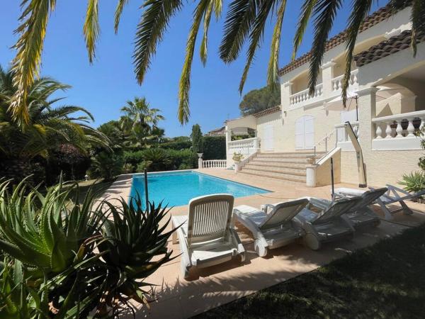 Maison Cosy En Bordure Du Golf. - Fréjus