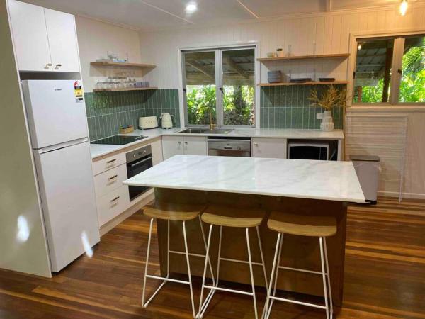 The Treehouse At Alma Bay - Magnetic Island