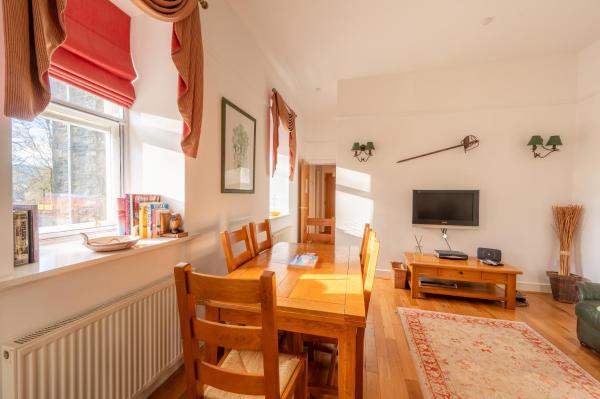 Major's Apartment 3 Bedroom Self Catering Property In Historic Abbey - Invergarry