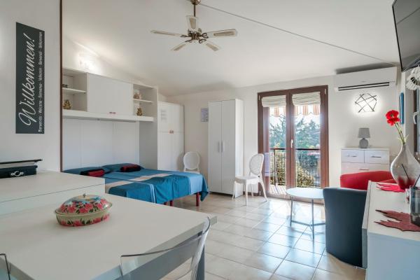 Casa Lugana 15 - Monolocale Con Piscina Fronte Lago - Sirmione