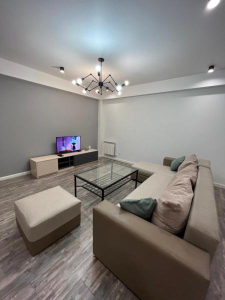 Modern 2 Bedroom Apartment On Pushkin Street - Jerewan