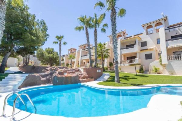Fantastic 3 Bed Townhouse Opposite Las Ramblas Golf Club - Cabo Roig