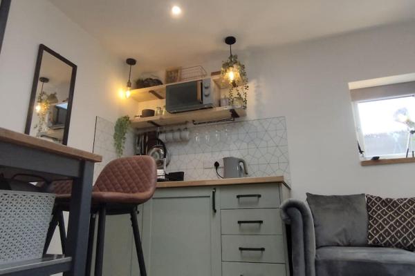 The Nook: Self Contained Annex - Taunton