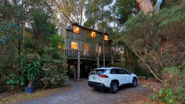 Crayfish Creek Van & Cabin Park - Tasmania