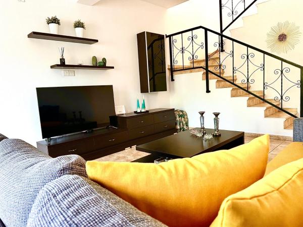 Nanas Vacation House - 帕福斯