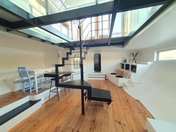 Exigehome - Péniche 120 M2 En Bord De Seine Calme Et Verdoyant - Poissy