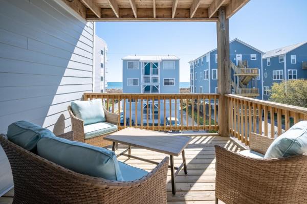 Sea Drift Hawks Nest - Carolina Beach, NC