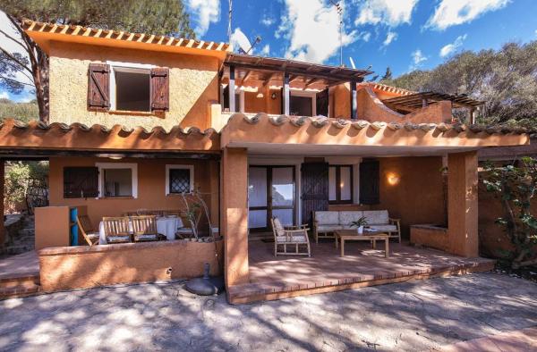 Villa With Jacuzzi In Torre Delle Stelle - Quartu Sant'Elena